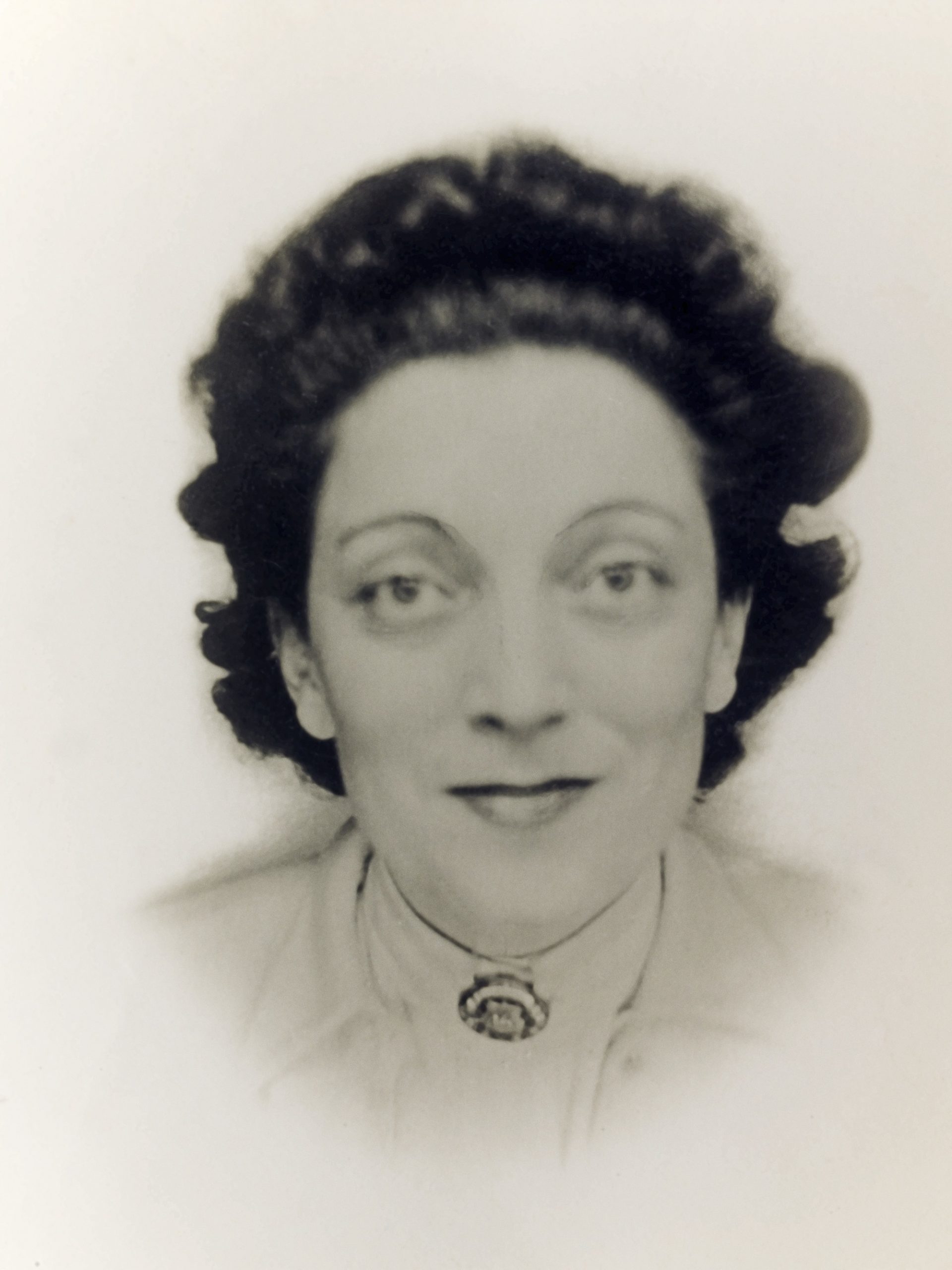 Cronobiografía > MUSEO MAGDA FRANK